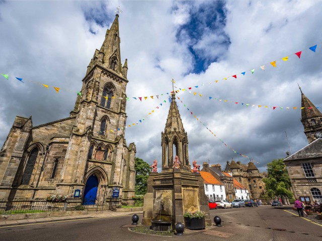 1 Day Castles, Clans & Outlander | VisitScotland