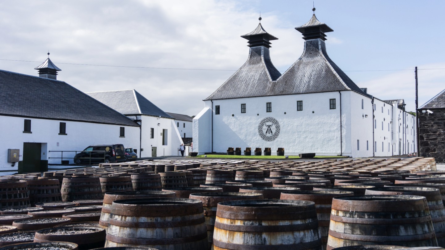 Gateway to the Highlands Whisky Tour | VisitScotland