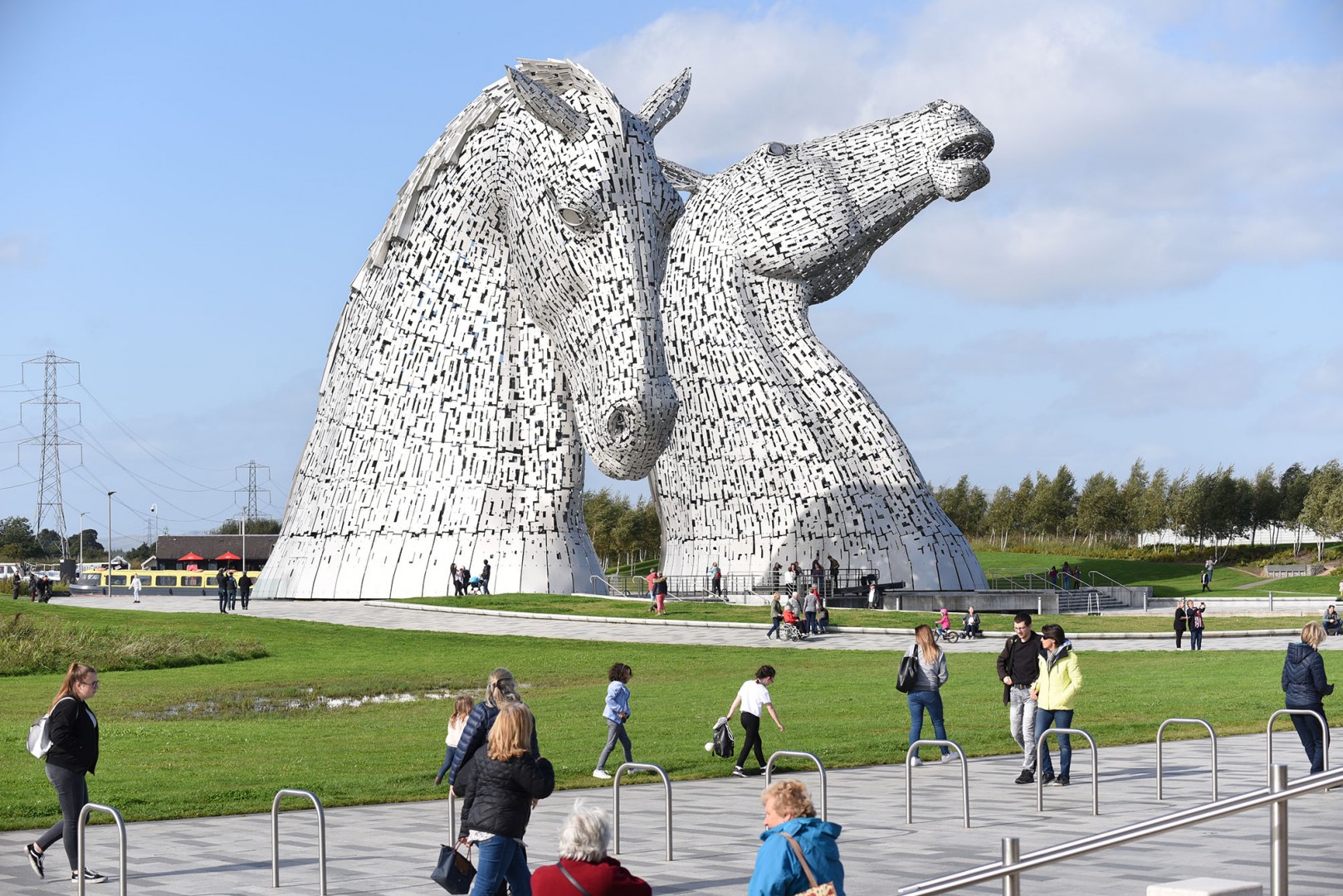 Kelpies Falkirk and Stirling Castle small group tour - visit the world ...