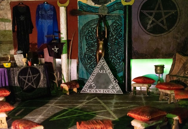 The Vaults Tour | VisitScotland